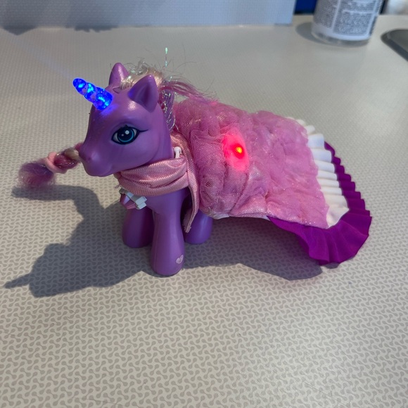 My Little Pony | Toys | My Little Pony Lily Lightly Unicorn Pony ...